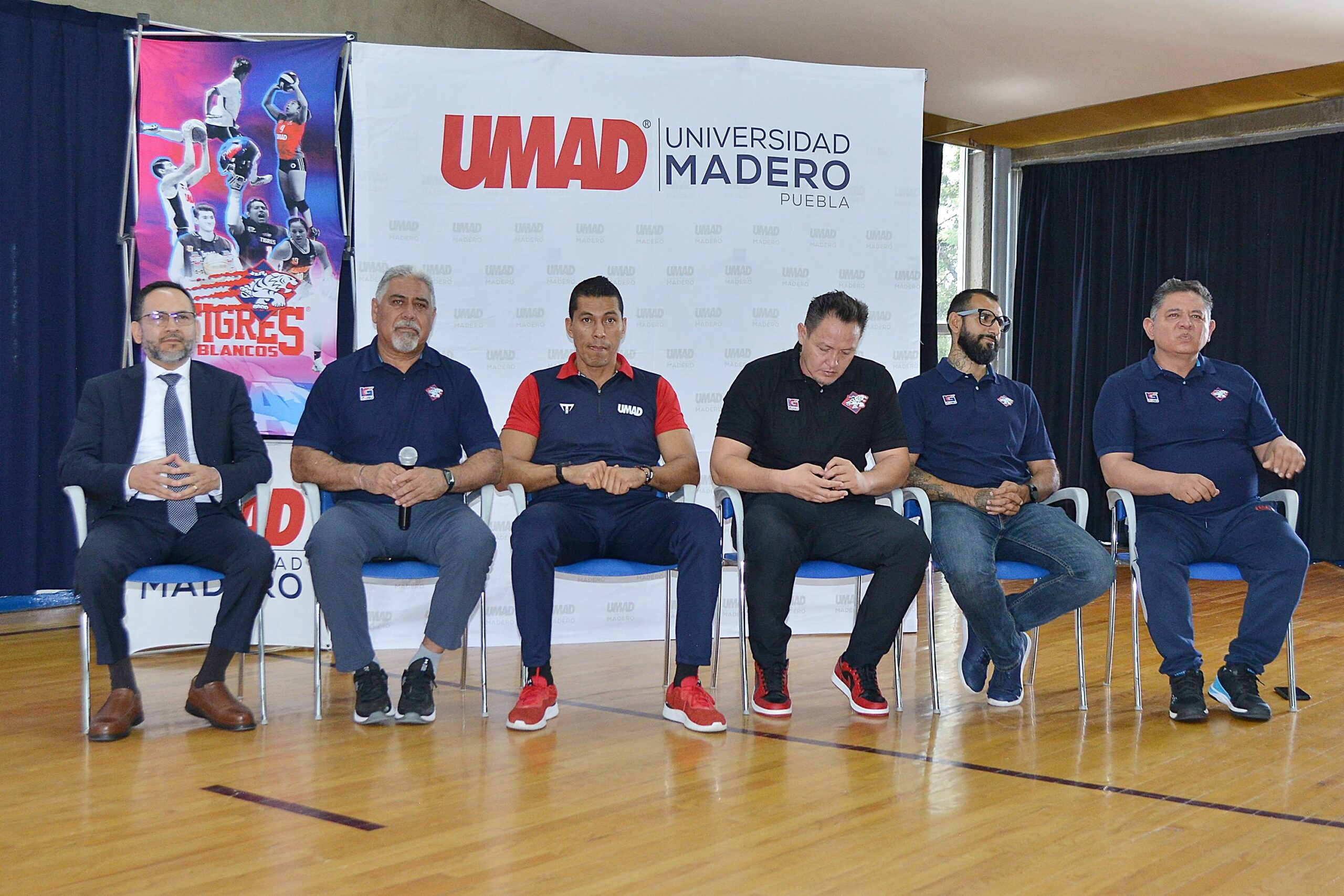 UMAD presenta a sus equipos representativos - Mexatlethics